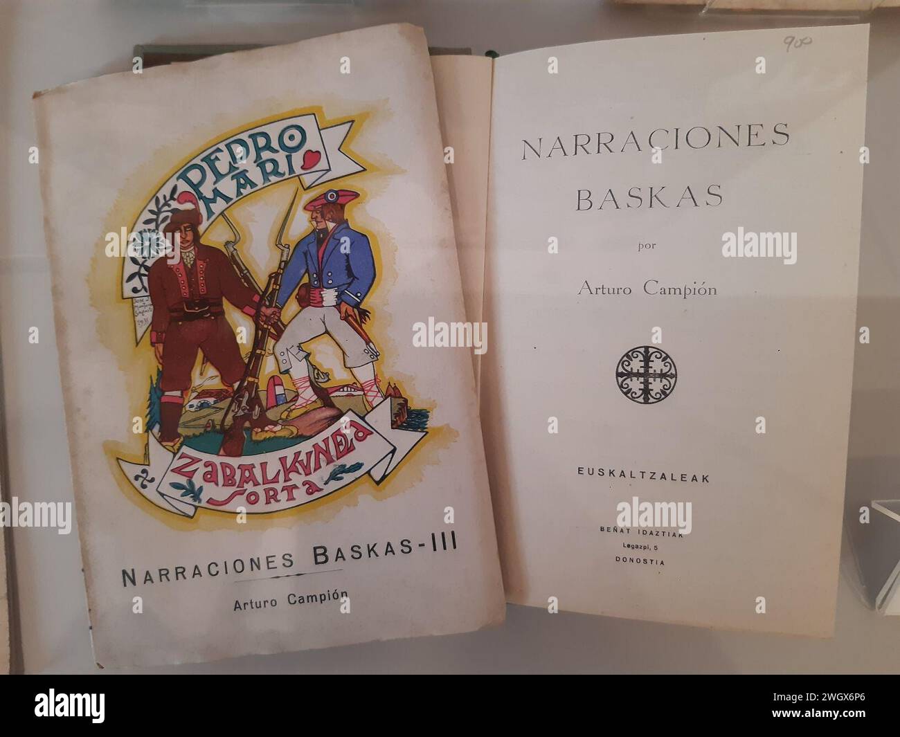 Narraciones hi-res stock photography and images - Alamy