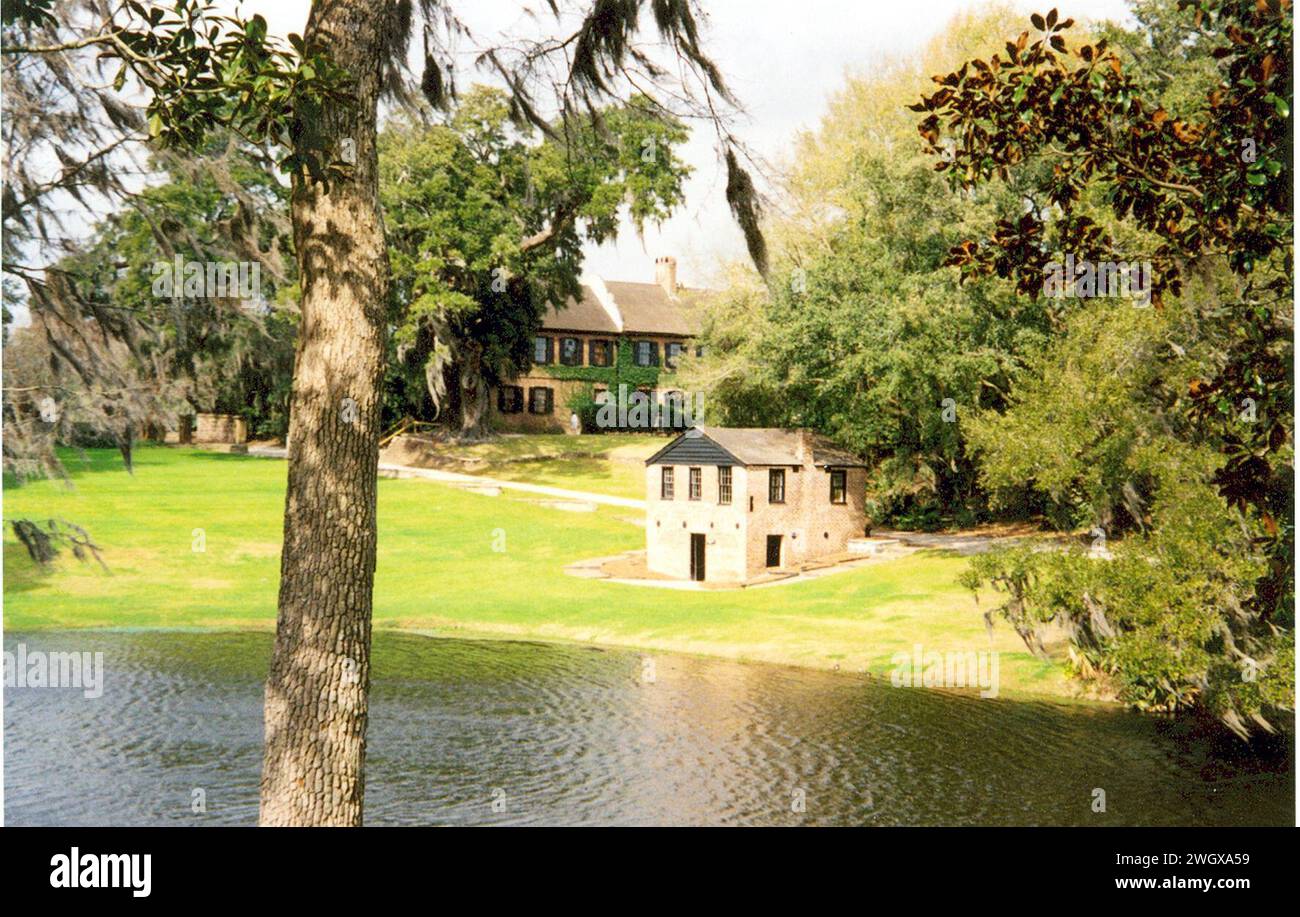Ashley River Road - The Grounds of Middleton Place Stock Photo - Alamy