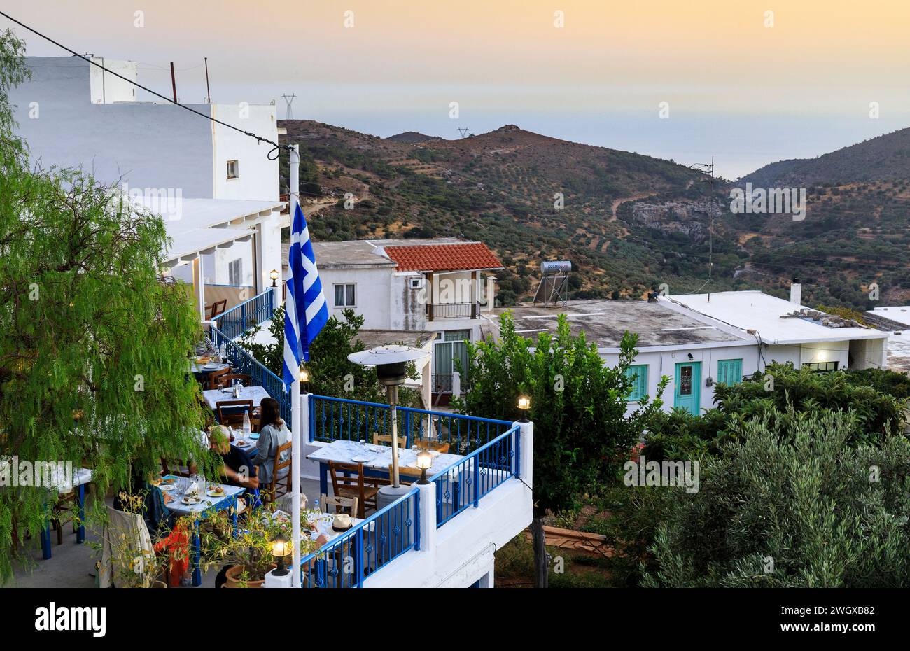 Crete taverna hi-res stock photography and images - Alamy