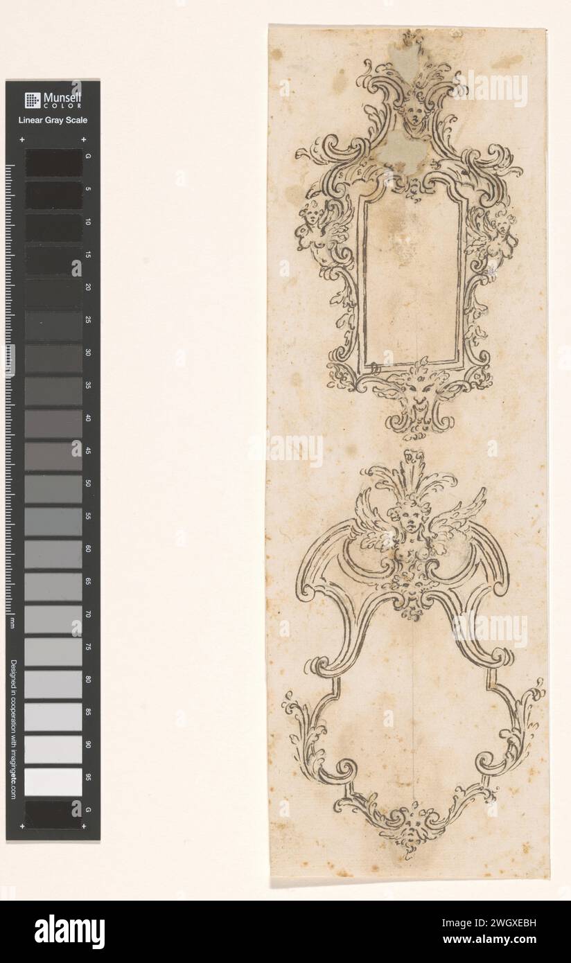 Mirror lists hi-res stock photography and images - Alamy