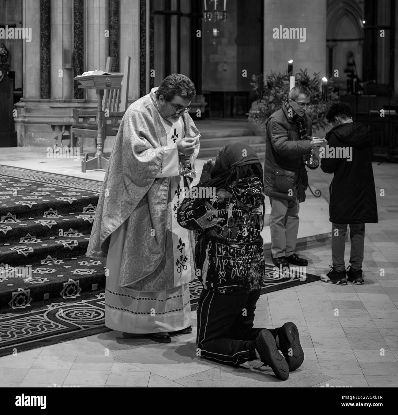 Holy communion Black and White Stock Photos & Images - Alamy