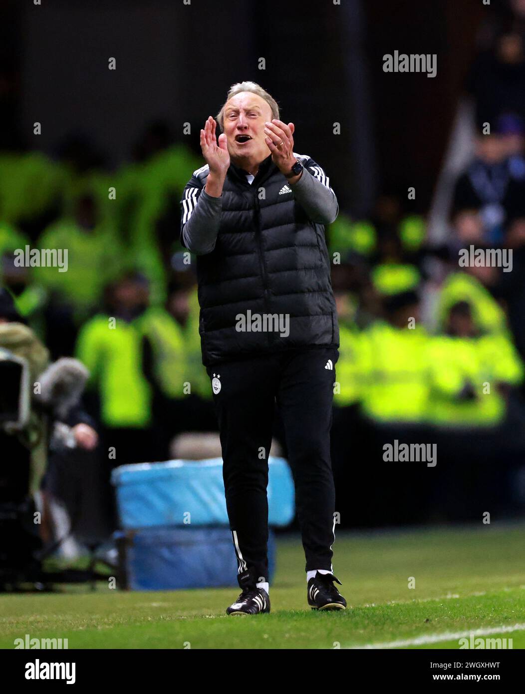 Aberdeen manager Neil Warnock during the cinch Premiership match at ...