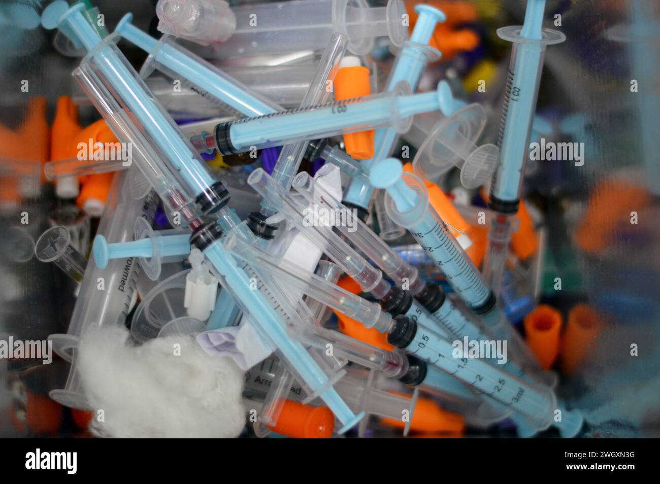 Hospital waste bin hi-res stock photography and images - Alamy