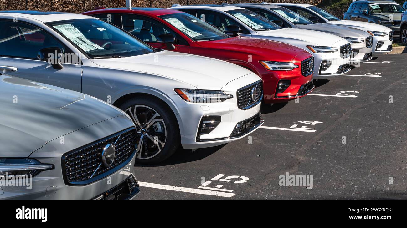 New Volvo vehicles lined up for sale at a dealership Stock Photo - Alamy