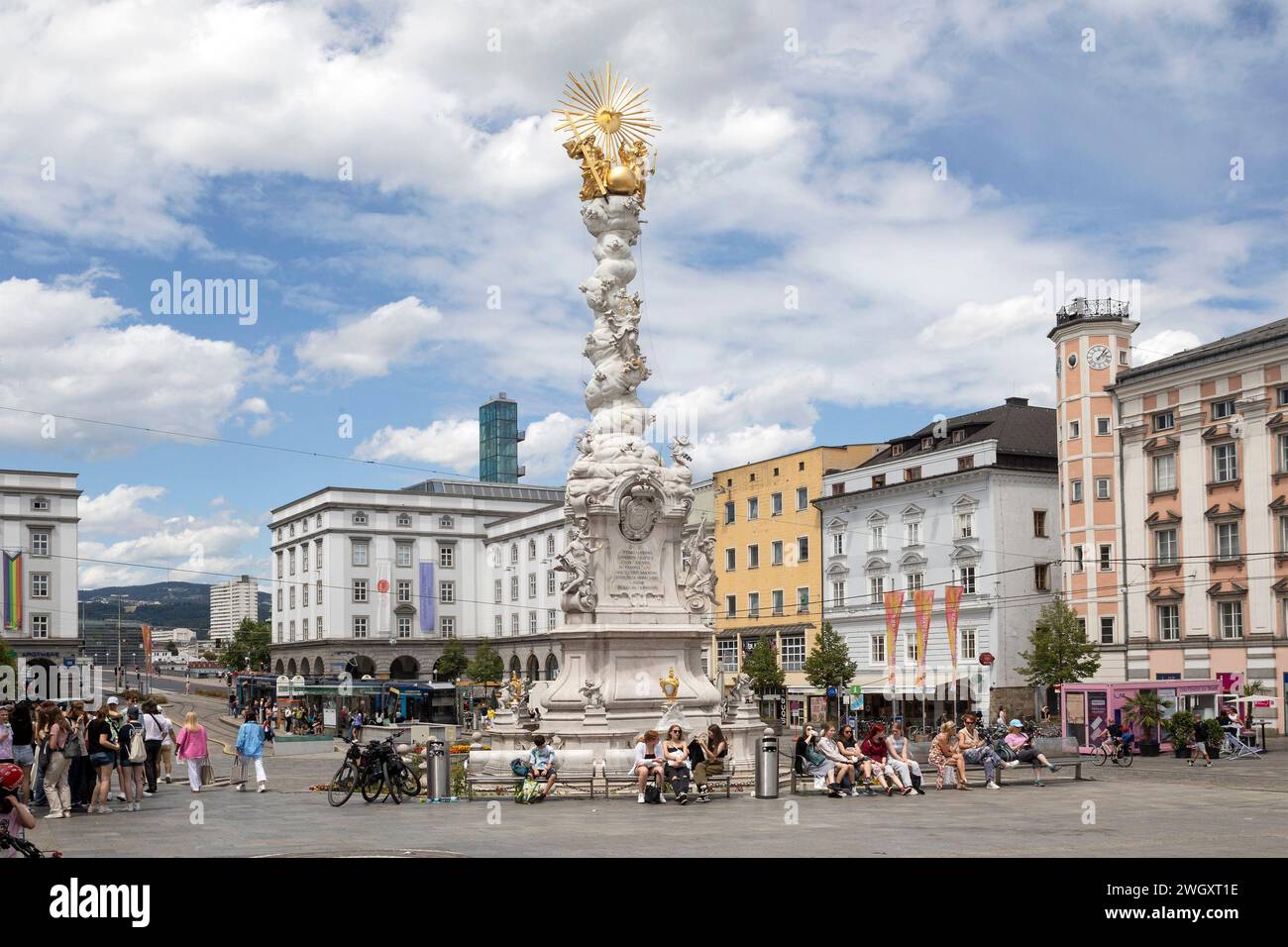Hauptplatz main square with the town hall the trinity column hi-res ...