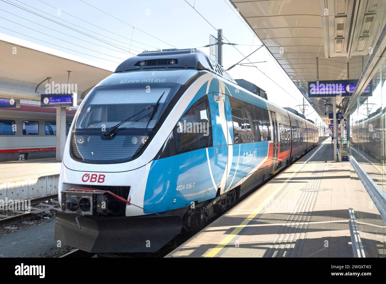 Bahnhof linz hi-res stock photography and images - Alamy