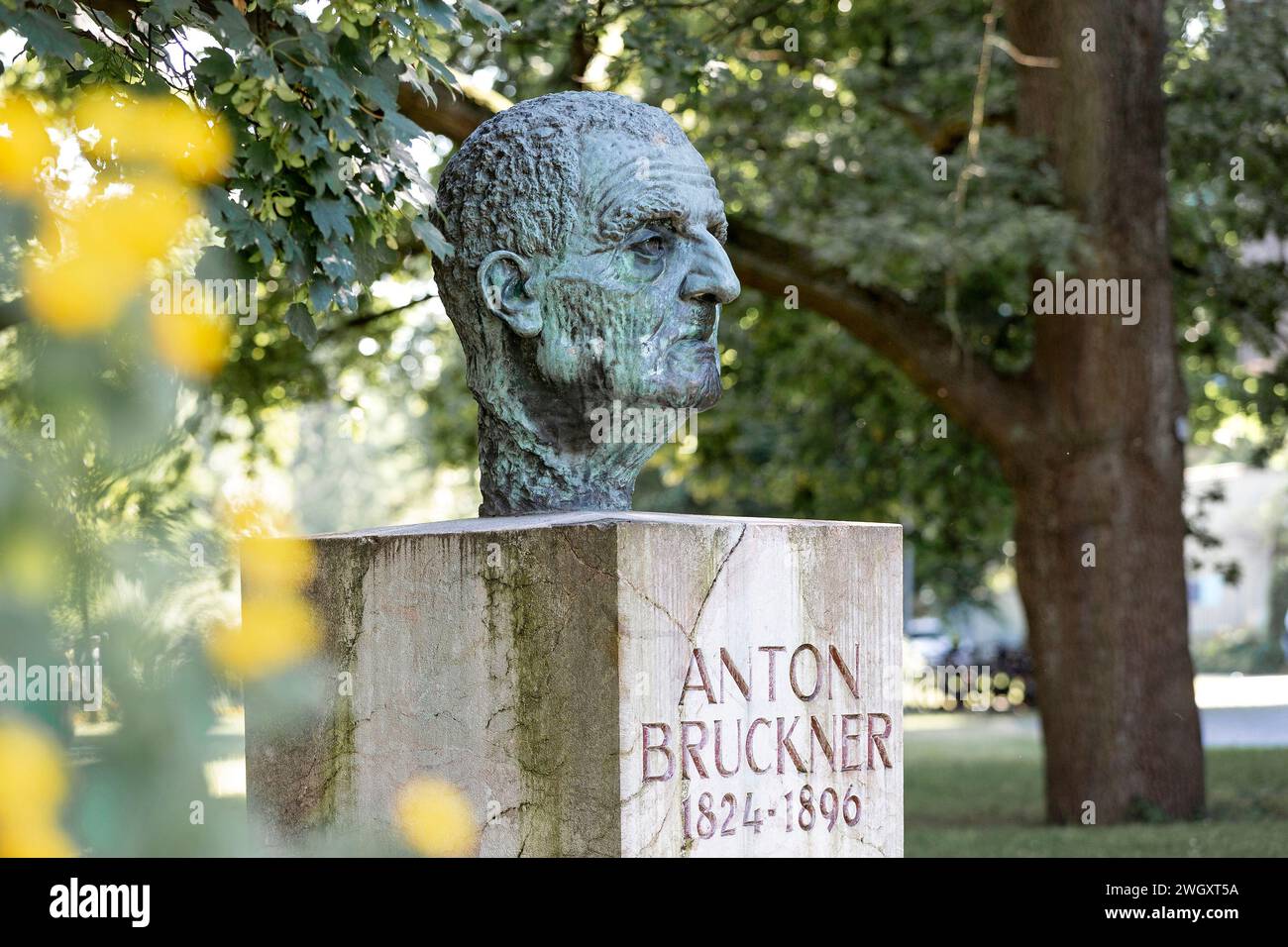 Anton Bruckner Monument, Linz OÖ, Austria Stock Photo - Alamy