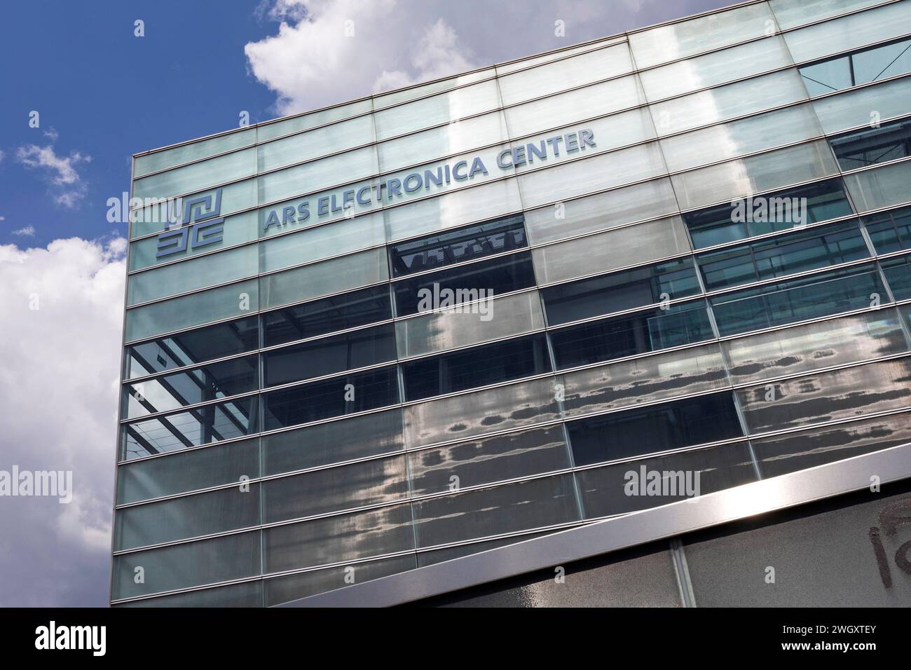 Linz and ars electronica centre hi-res stock photography and images - Alamy