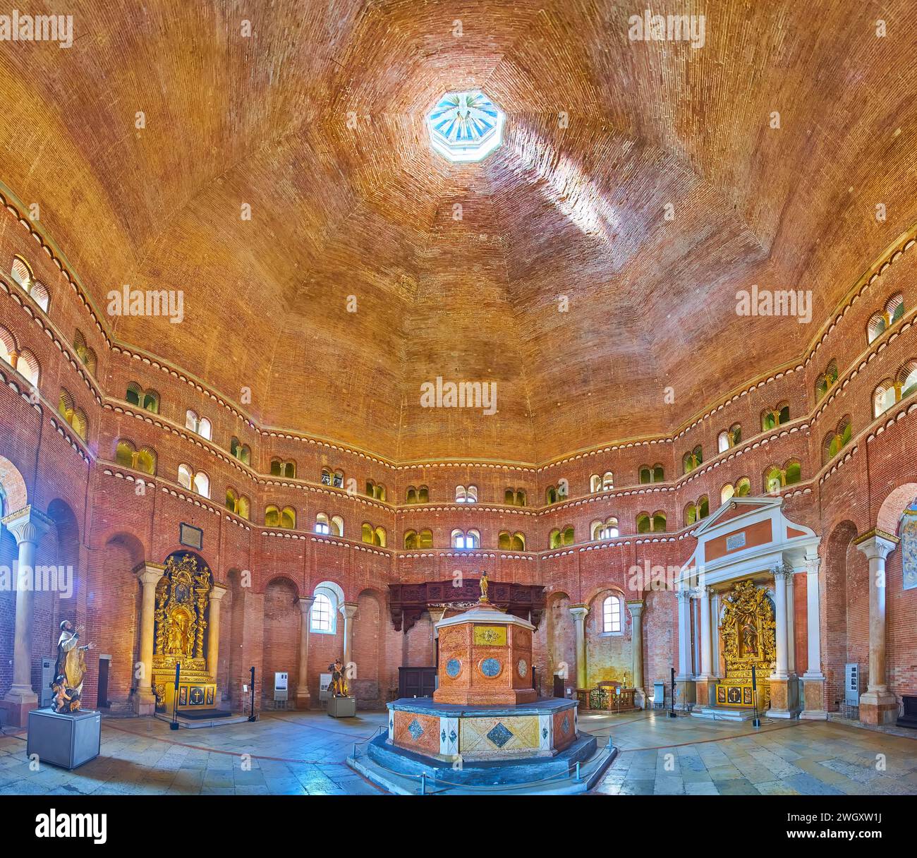 CREMONA, ITALY - APRIL 6, 2022: The medieval hall of Cremona Baptistery ...
