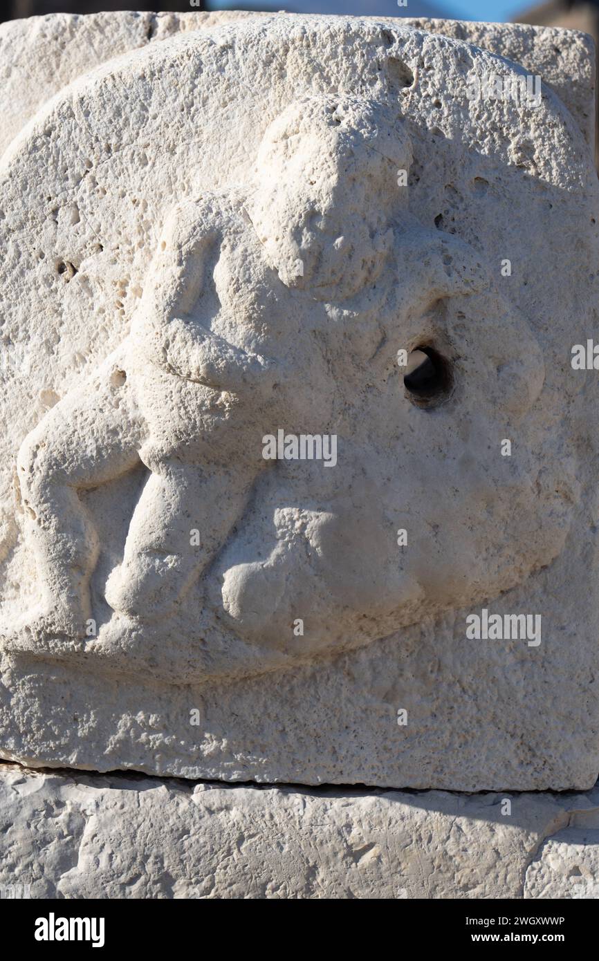 Water fountain at pompeii hi-res stock photography and images - Alamy