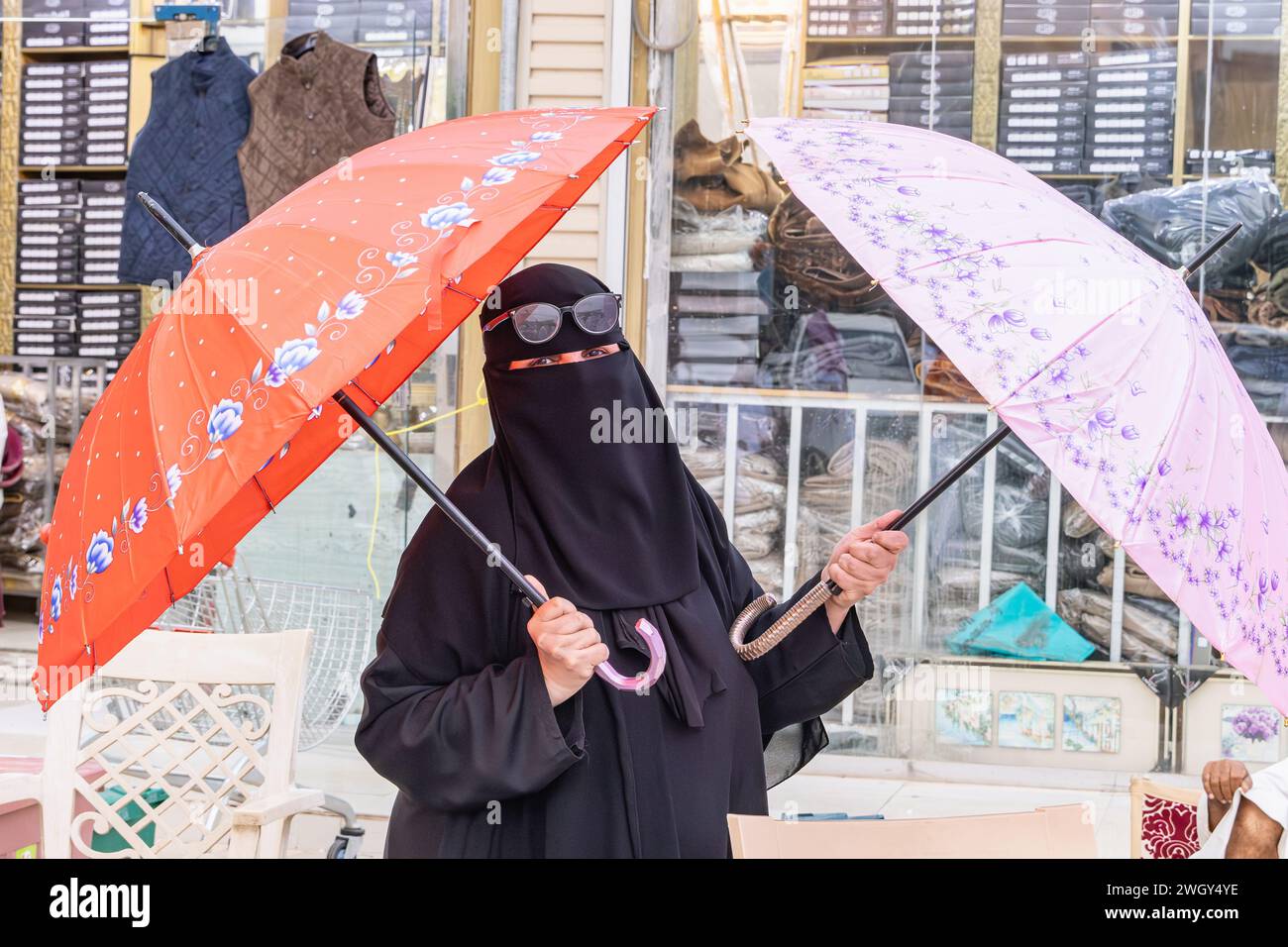 Riyadh saudi arabia saudi women hi-res stock photography and images - Alamy