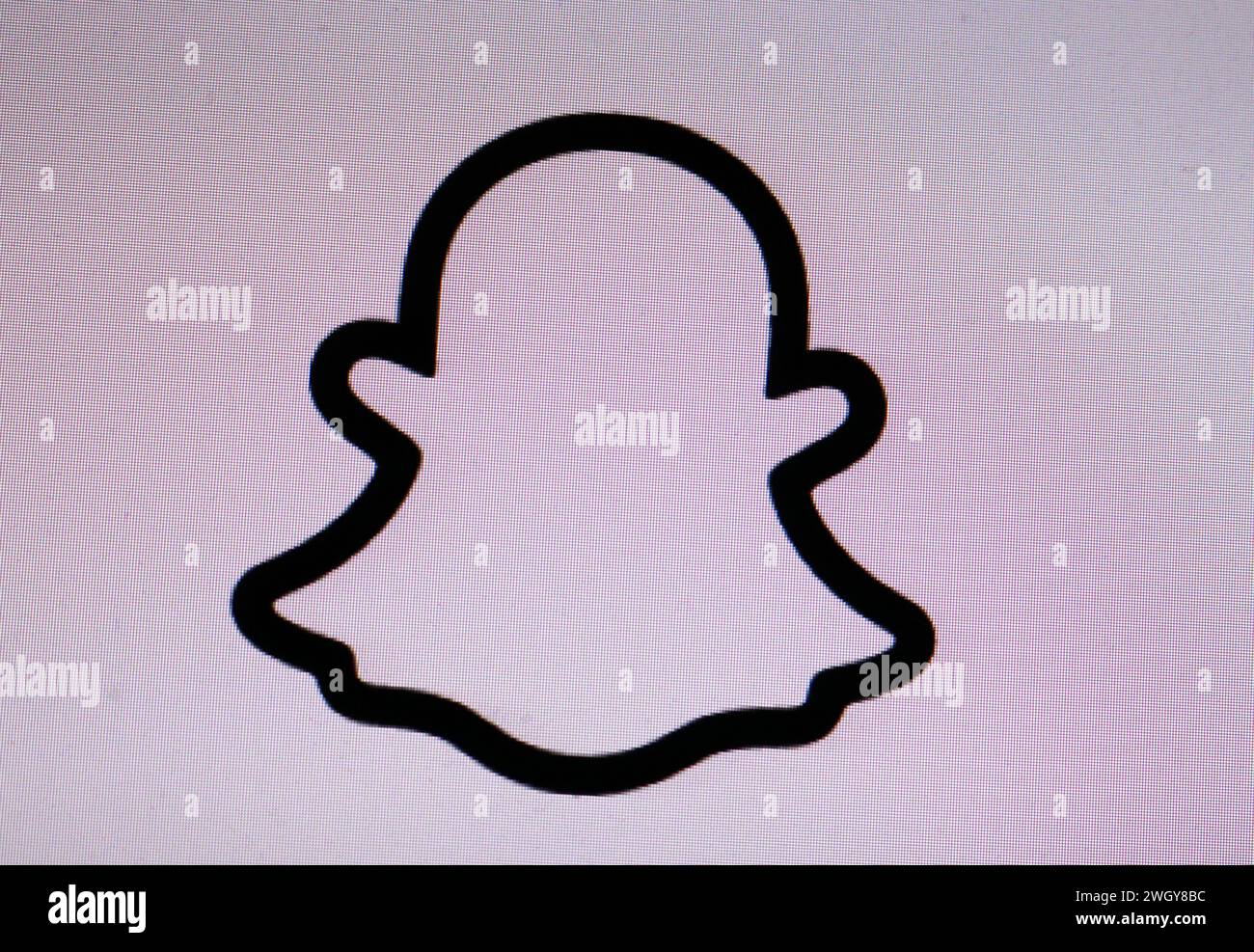 Snapchat logo symbol hi-res stock photography and images - Alamy