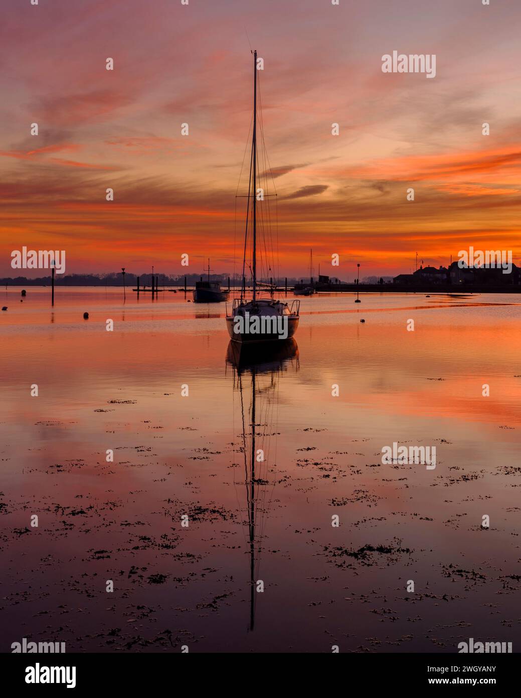 Emsworth harbour view hi-res stock photography and images - Alamy