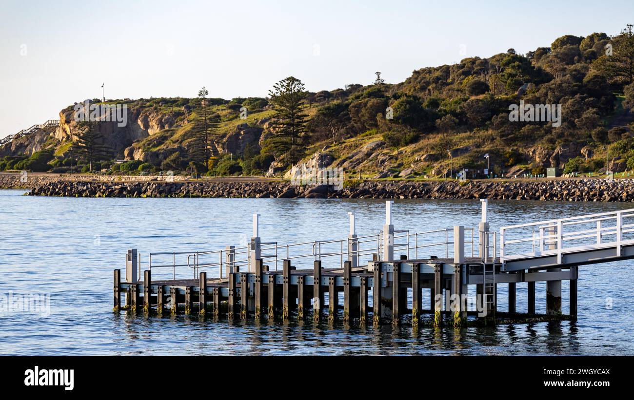 The new causeway boat dock between Victor Harbor and Granite island in ...