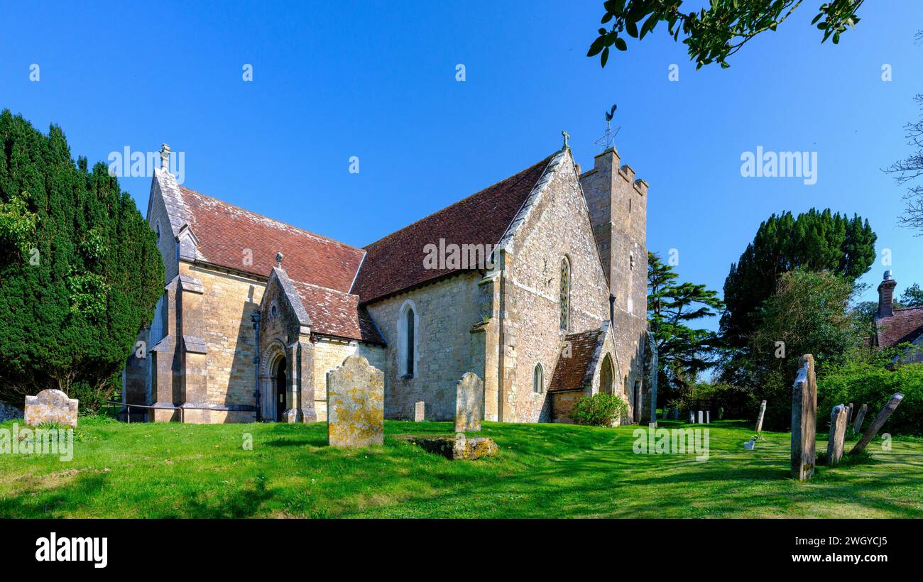All saints church calbourne hi-res stock photography and images - Alamy