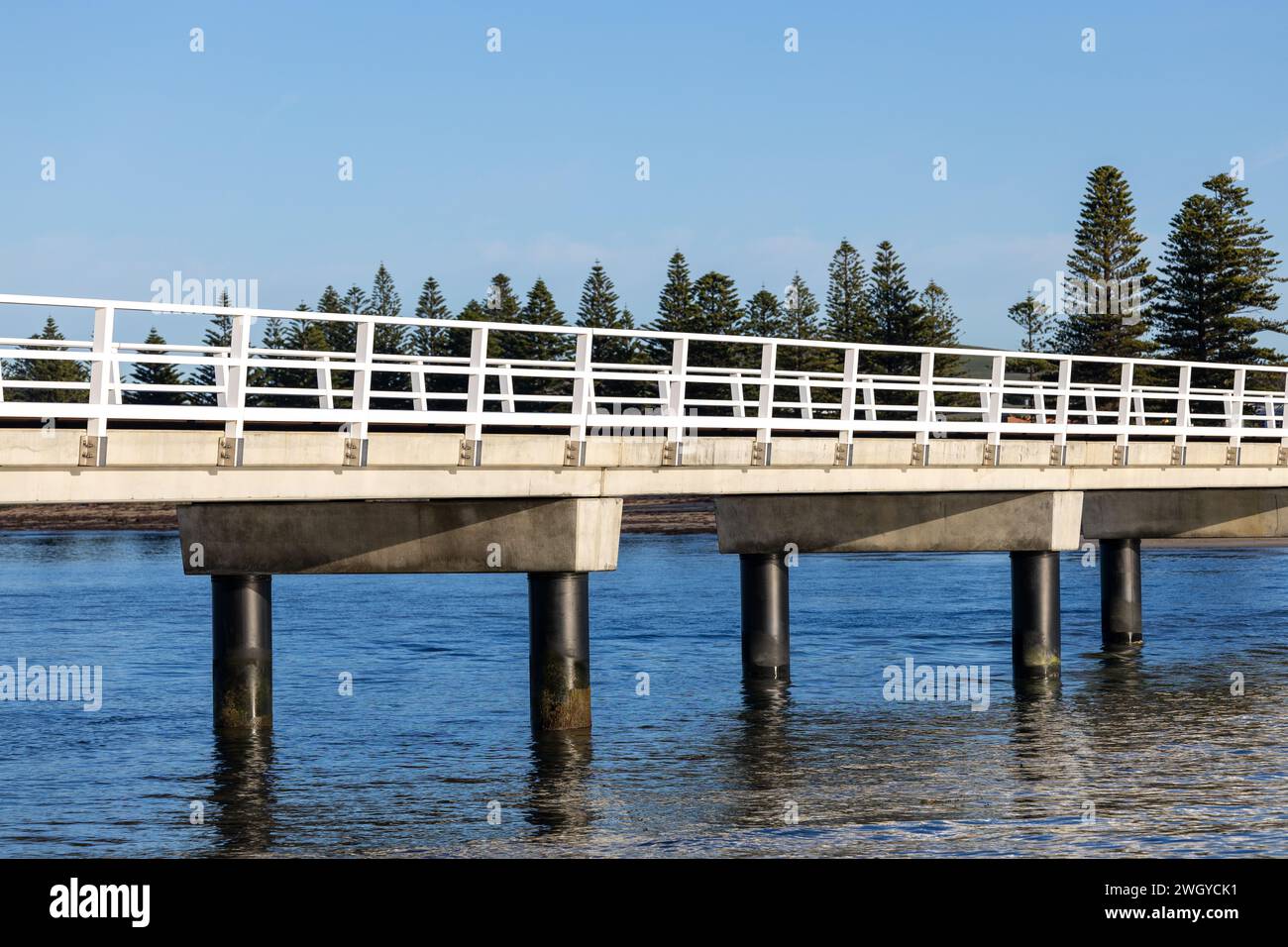 The new causeway between Victor Harbor and Granite island on a bright ...