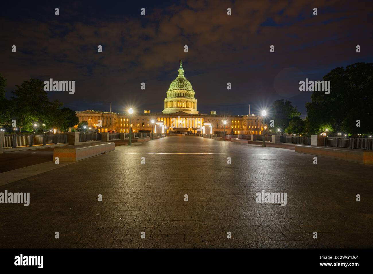 Neoclassical architecture washington dc night hi-res stock photography ...