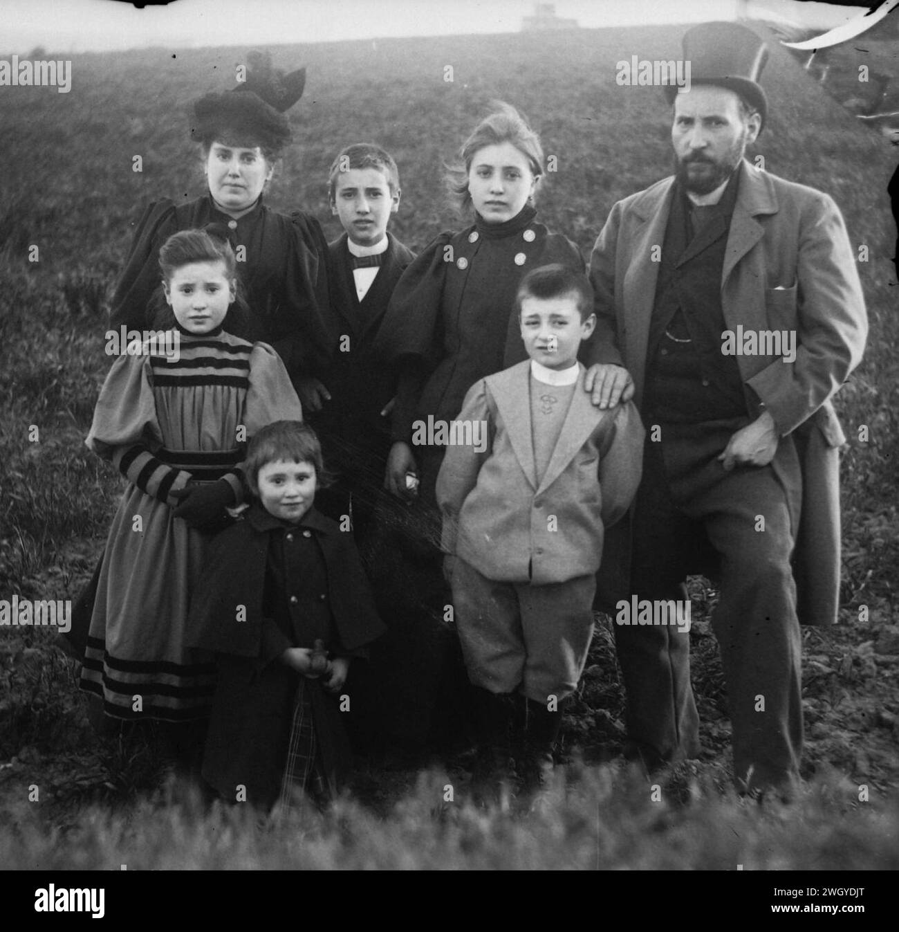 Autorretrato familiar hi-res stock photography and images - Alamy