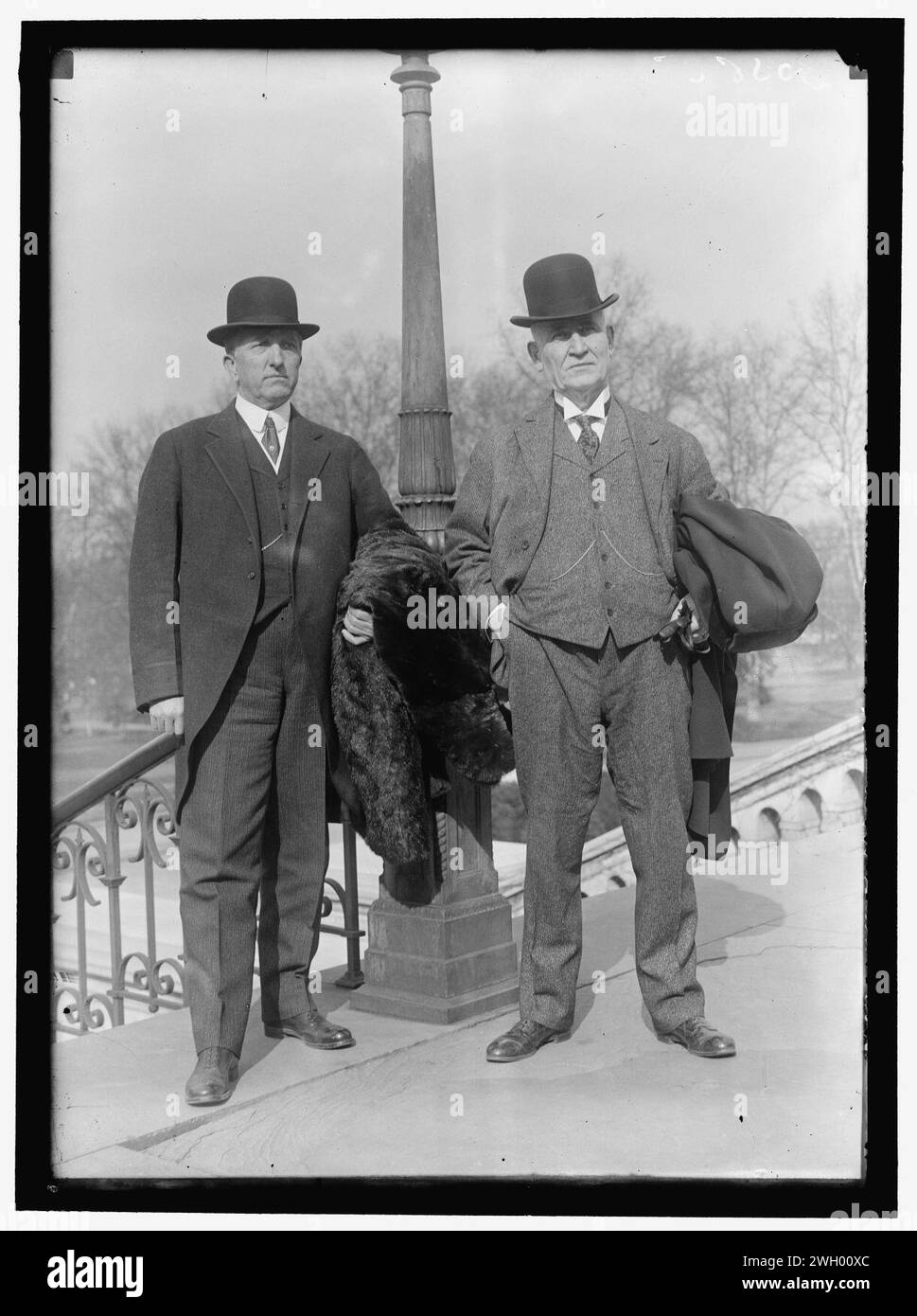 Sergeant at arms vintage hi-res stock photography and images - Alamy