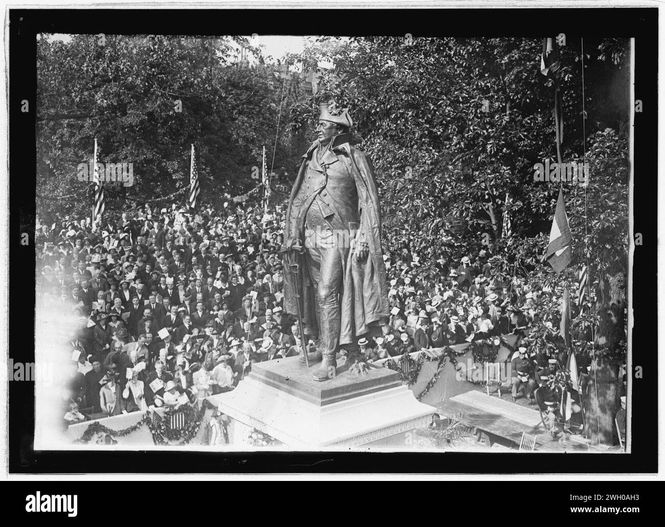 Barry statue unveiling Stock Photo - Alamy