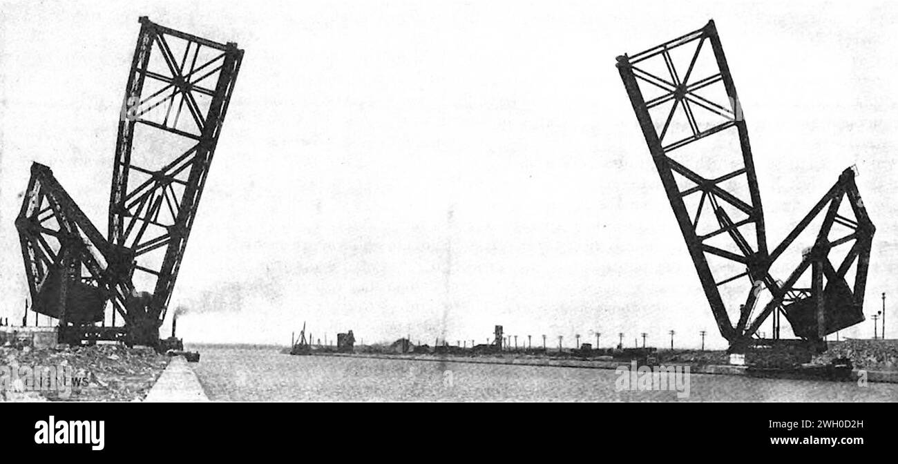 Bascule Bridge, Sault Ste. Marie International Railroad Bridge, 1915 ...