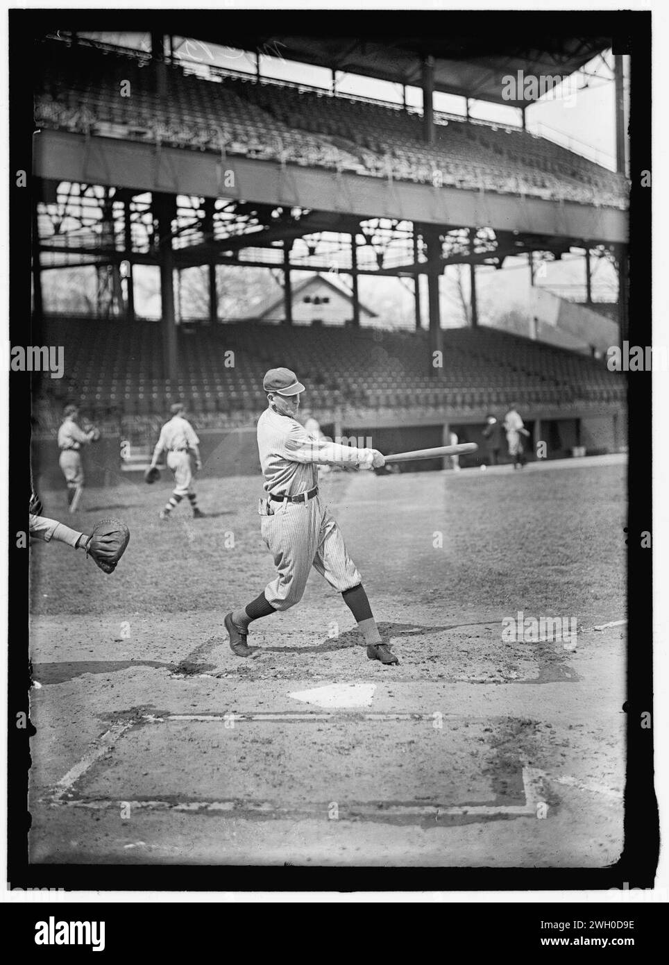 Professional baseball baseball Black and White Stock Photos & Images ...