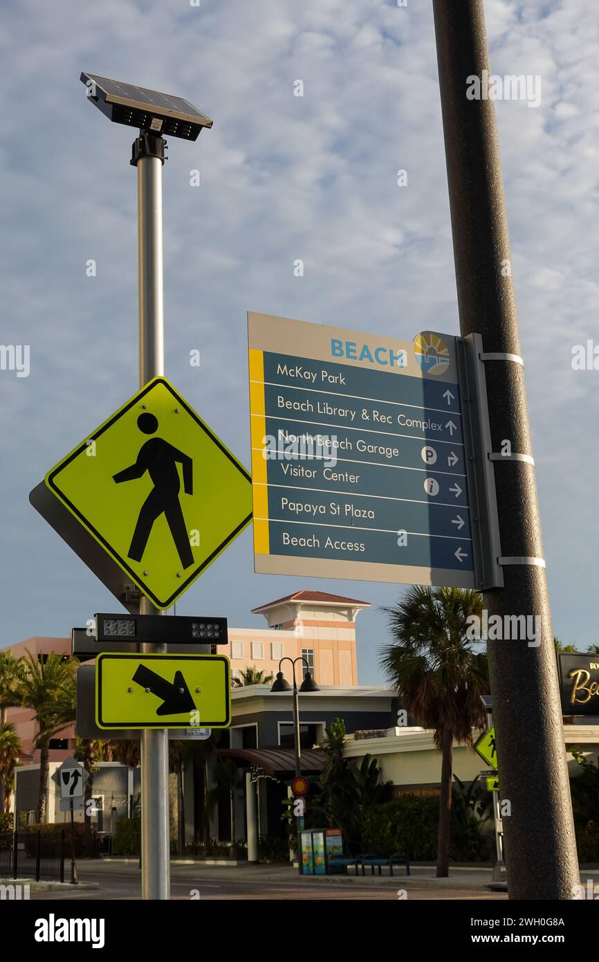 Directional wayfinding sign in hi-res stock photography and images - Alamy