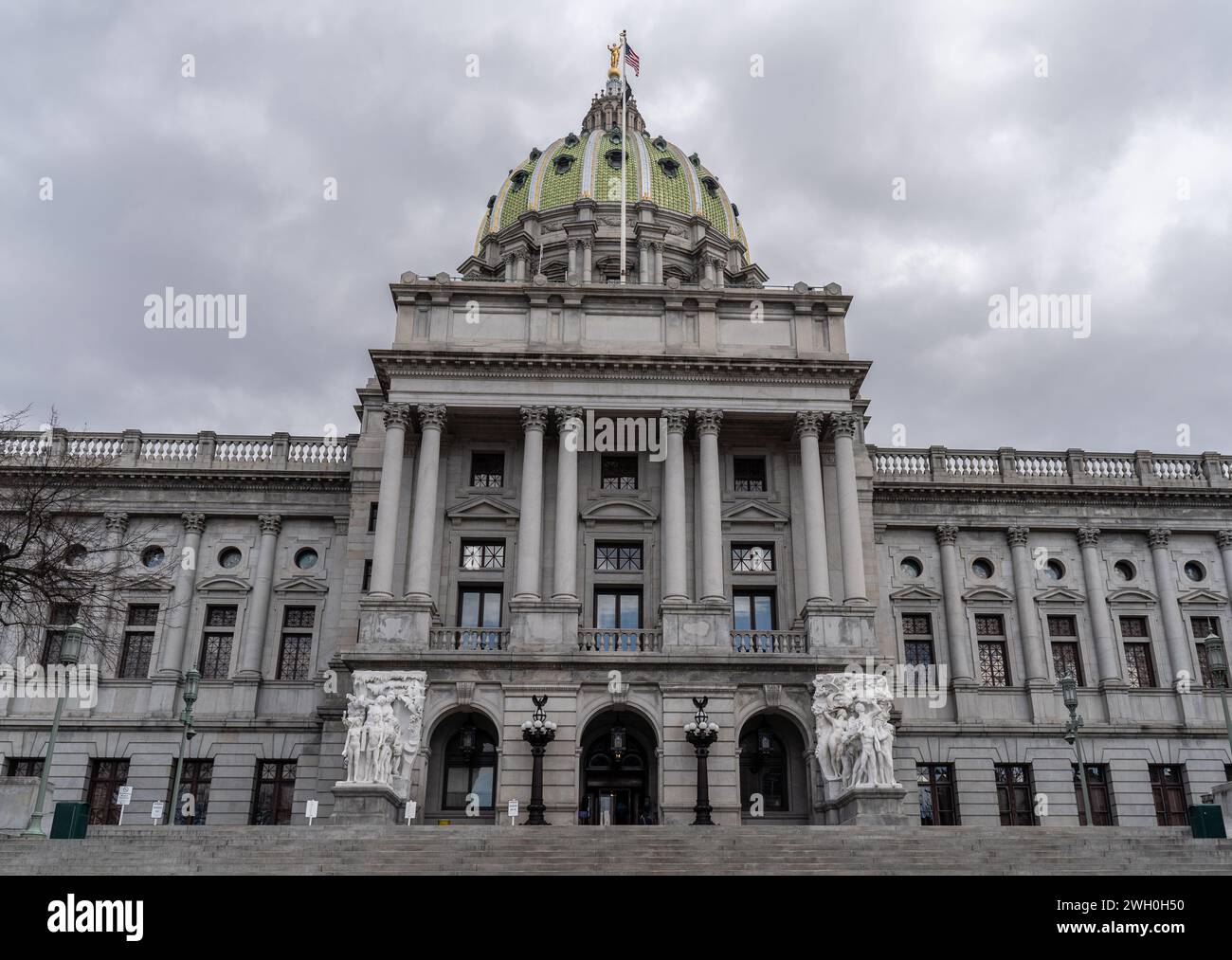 Clouds of the Capitol Building Harrisburg, Pennsylvania Stock Photo - Alamy