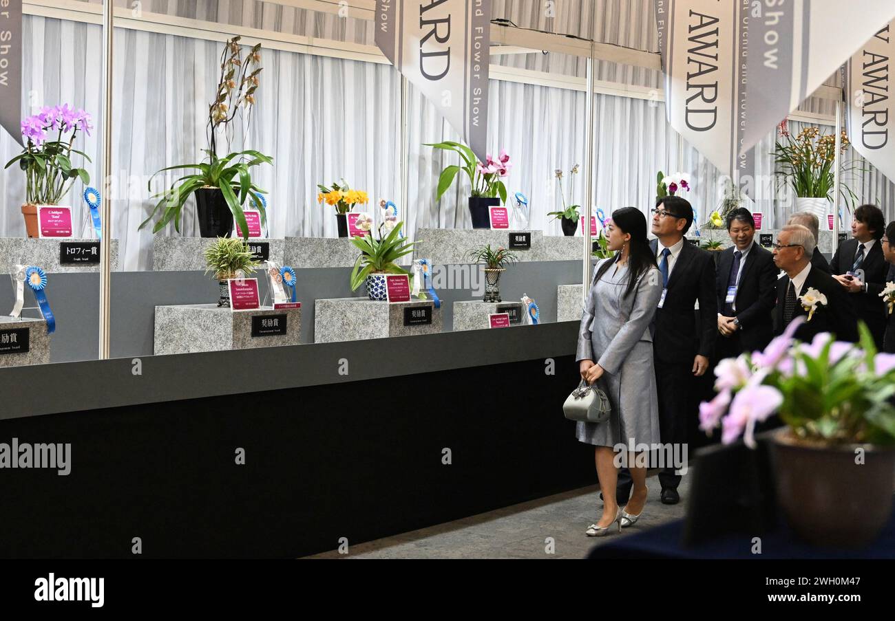 Japan's Princess Tsuguko of Takamado views orchid and others at the ...