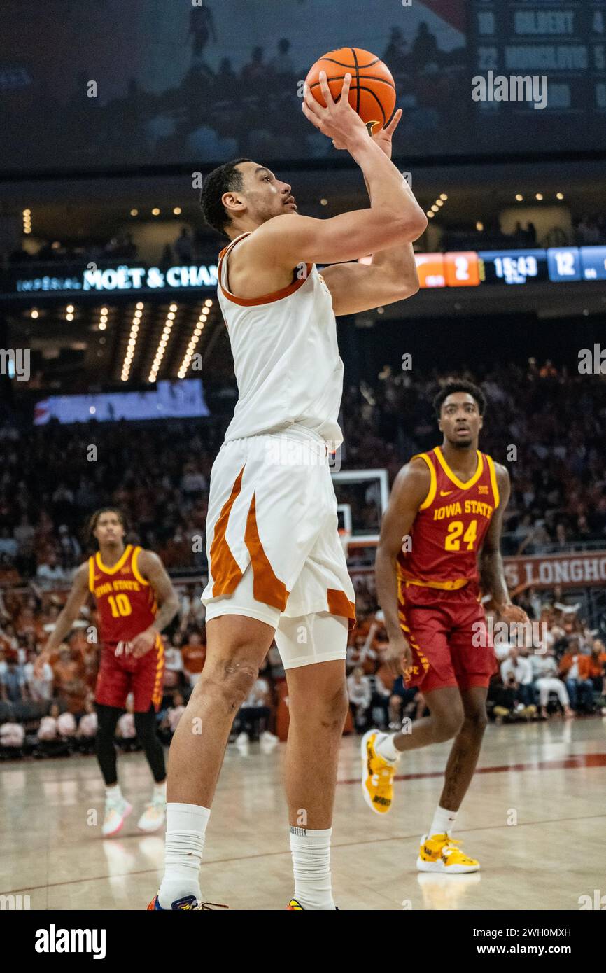Texas, USA. 6th Feb, 2024. Dylan Disu #1 of the Texas Longhorns in ...