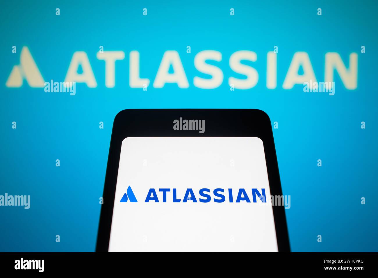 Atlassian logo hi-res stock photography and images - Alamy