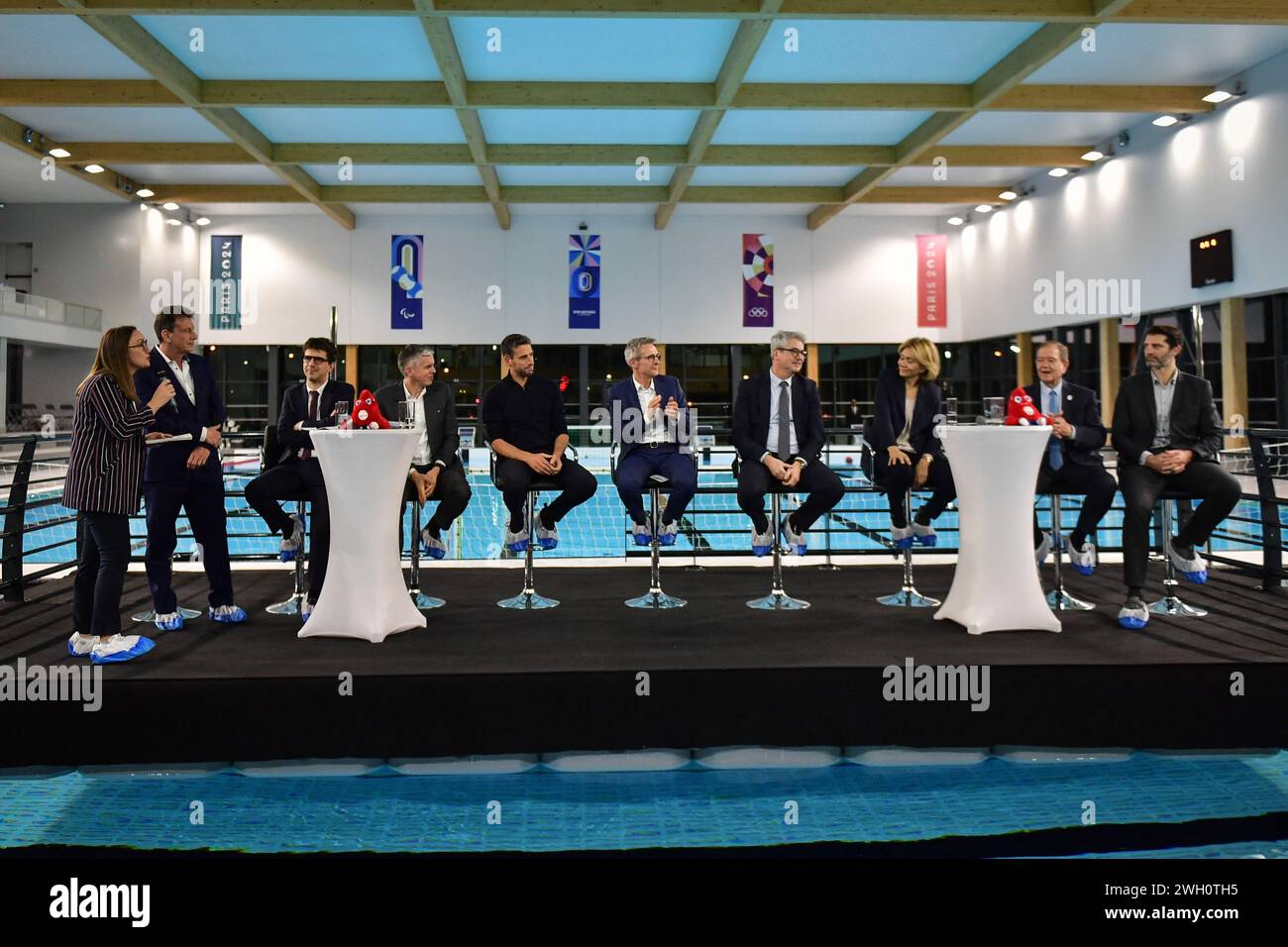 Mayor of Saint Denis Mathieu Hanotin (L), President of Paris 2024, Tony ...