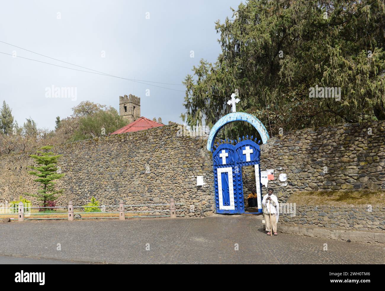 Blind person hi-res stock photography and images - Alamy