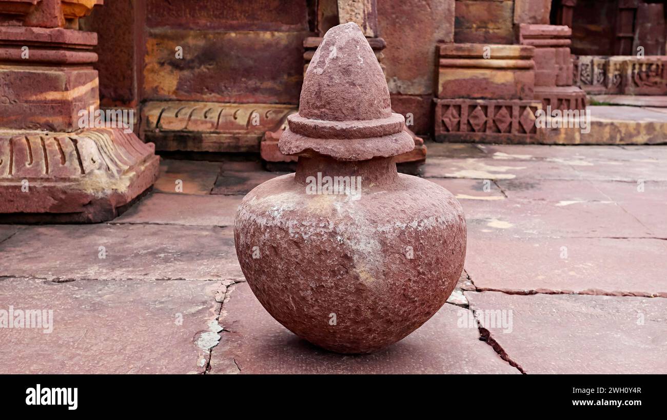 Kalasha in temple architecture hi-res stock photography and images - Alamy