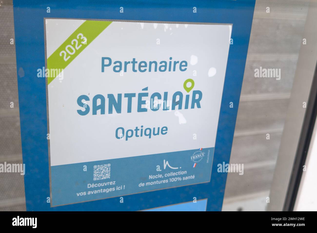 Bordeaux , France - 02 05 2024 : Santeclair partenaire optic healthcare ...