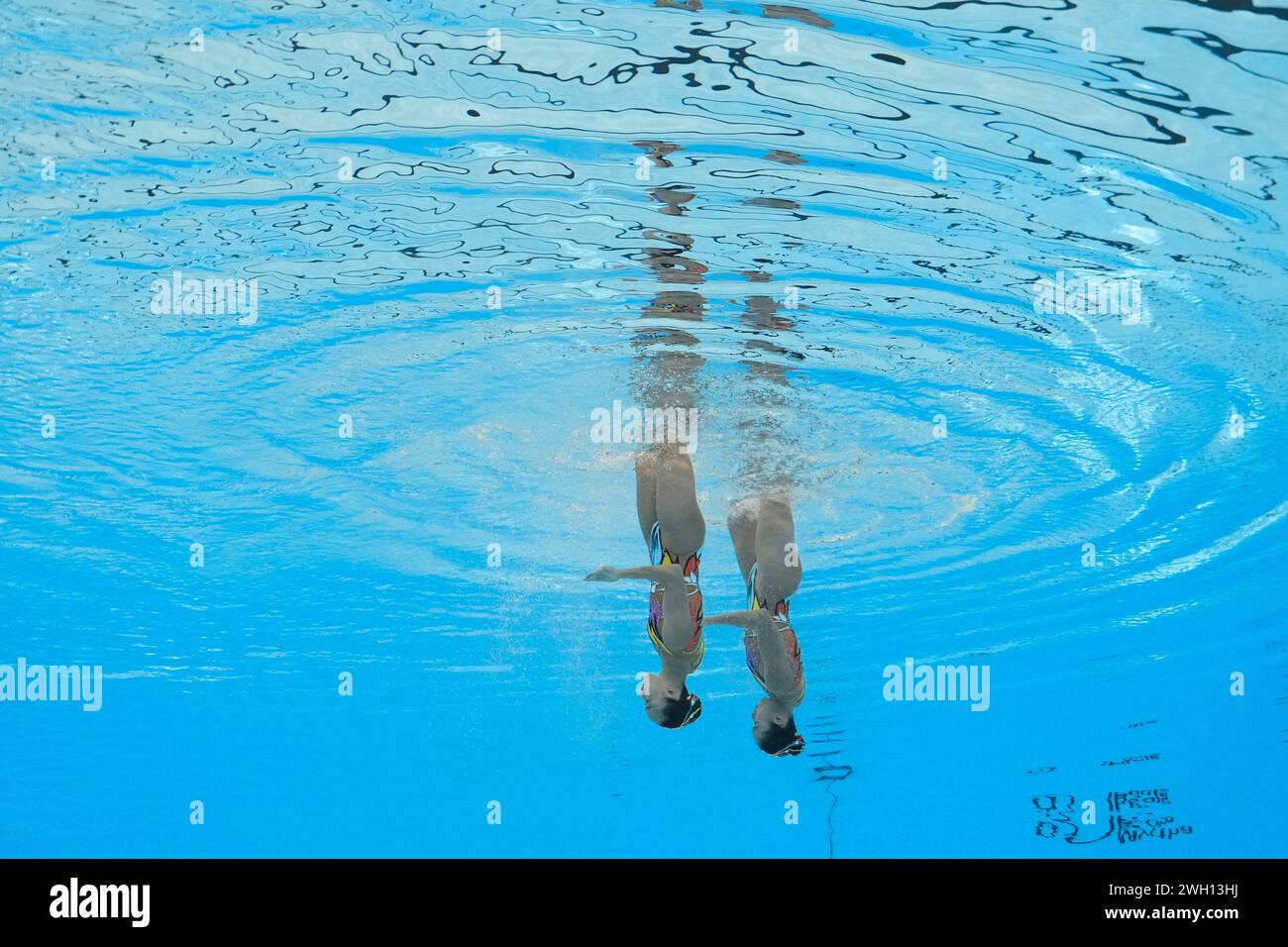Yvette Ann Chong and Debbie Soh of Singapore compete in the women's ...