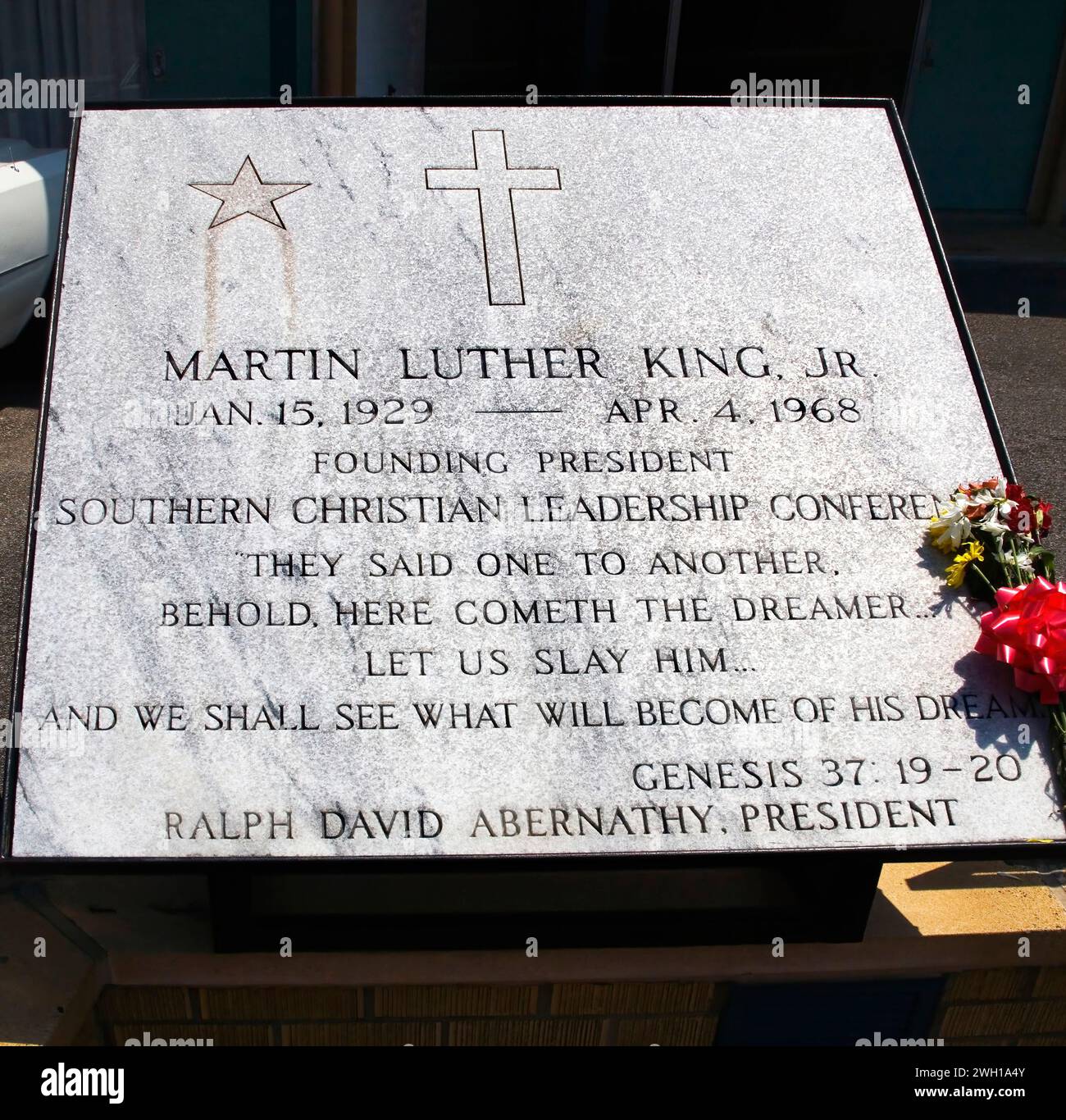 memorial outside lorraine motel memphis tennessee, where martin luther ...