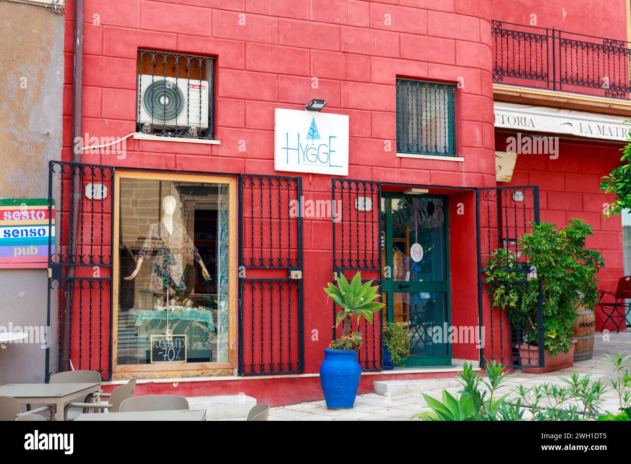 Sciacca street hi-res stock photography and images - Alamy