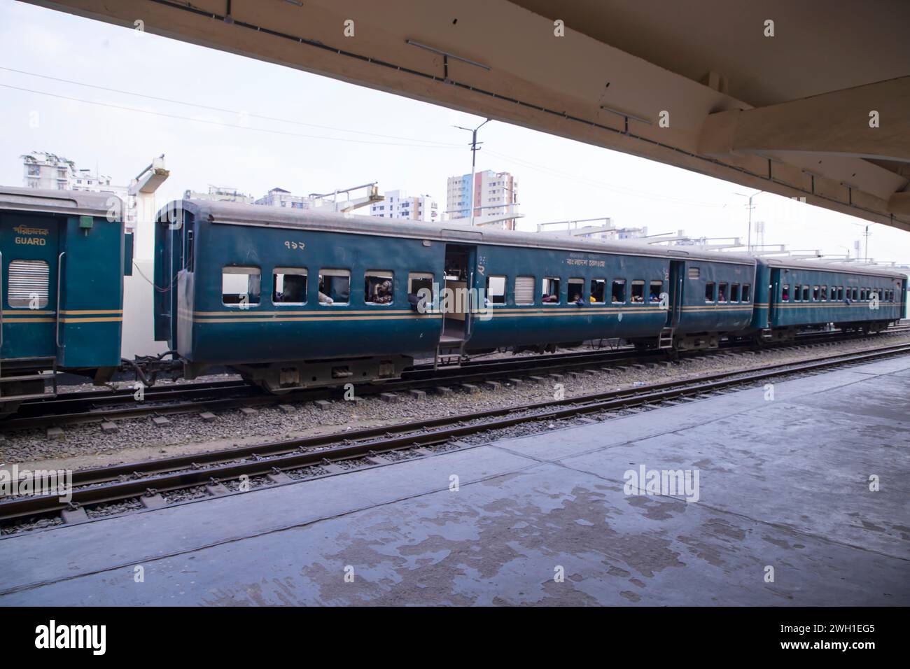 29 December 2023 Dhaka, Bangladesh. Kamlapur Railway Station Stock ...