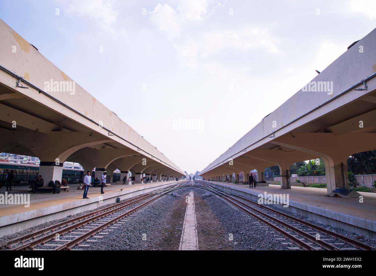 29 December 2023 Dhaka, Bangladesh. Kamlapur Railway Station Stock ...