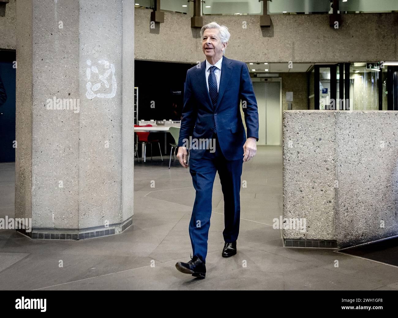 THE HAGUE - Informer Ronald Plasterk in the House of Representatives ...