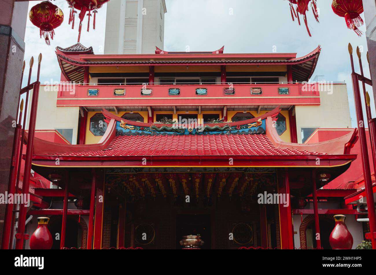 Entrance of Chinese building Hok Tek Bio temple pagoda in Salatiga ...