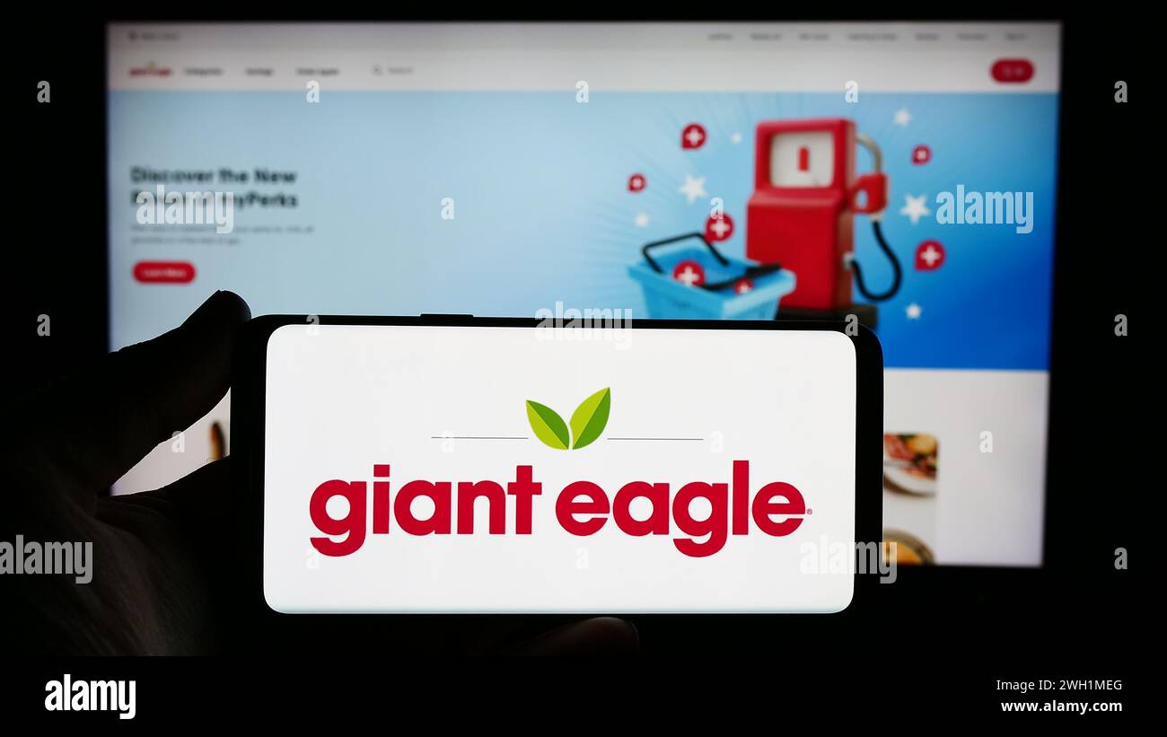 Giant eagle grocery hi-res stock photography and images - Alamy