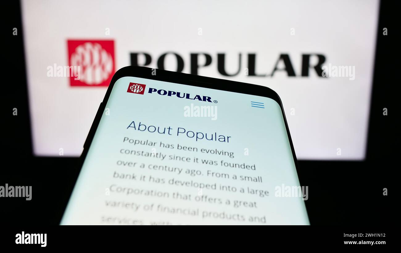 Mobile phone with website of financial services company Banco Popular ...