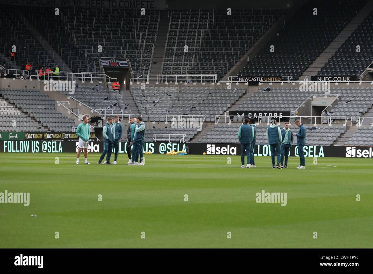 Luton Town inspect the pitch - Newcastle United v Luton Town, Premier ...