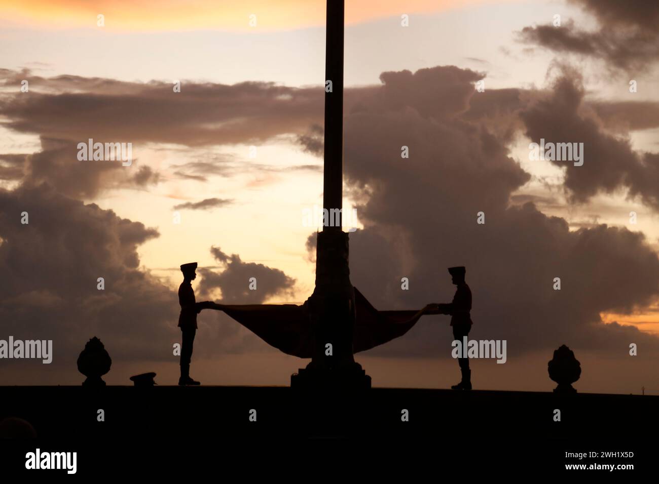 Sri Lankan Flag at Galle Face Green, Colombo, Sri Lanka Stock Photo - Alamy