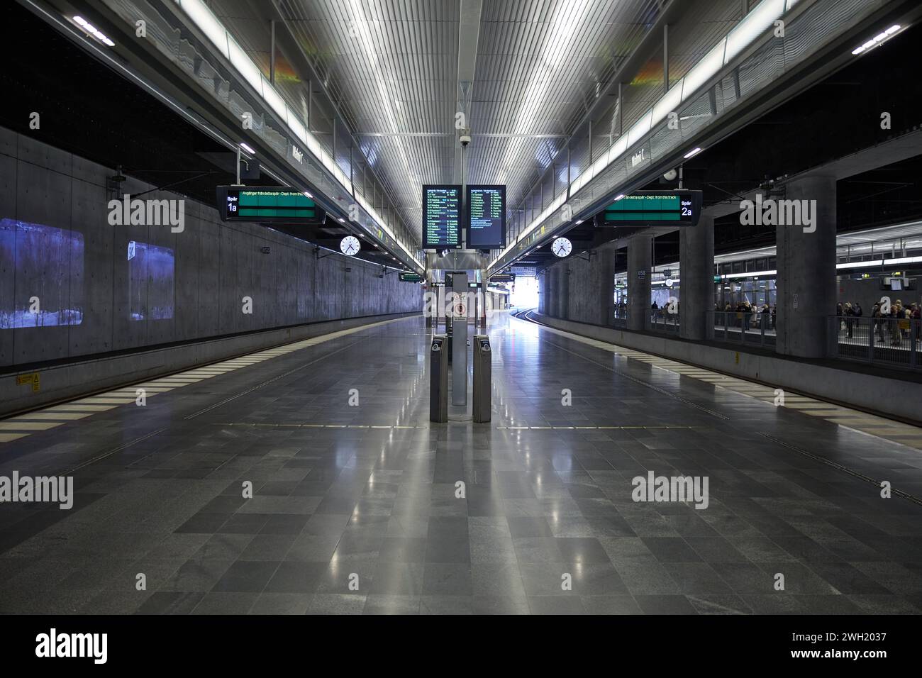 Malmö Central Station (Malmö Centralstation), train platform; Malmö ...