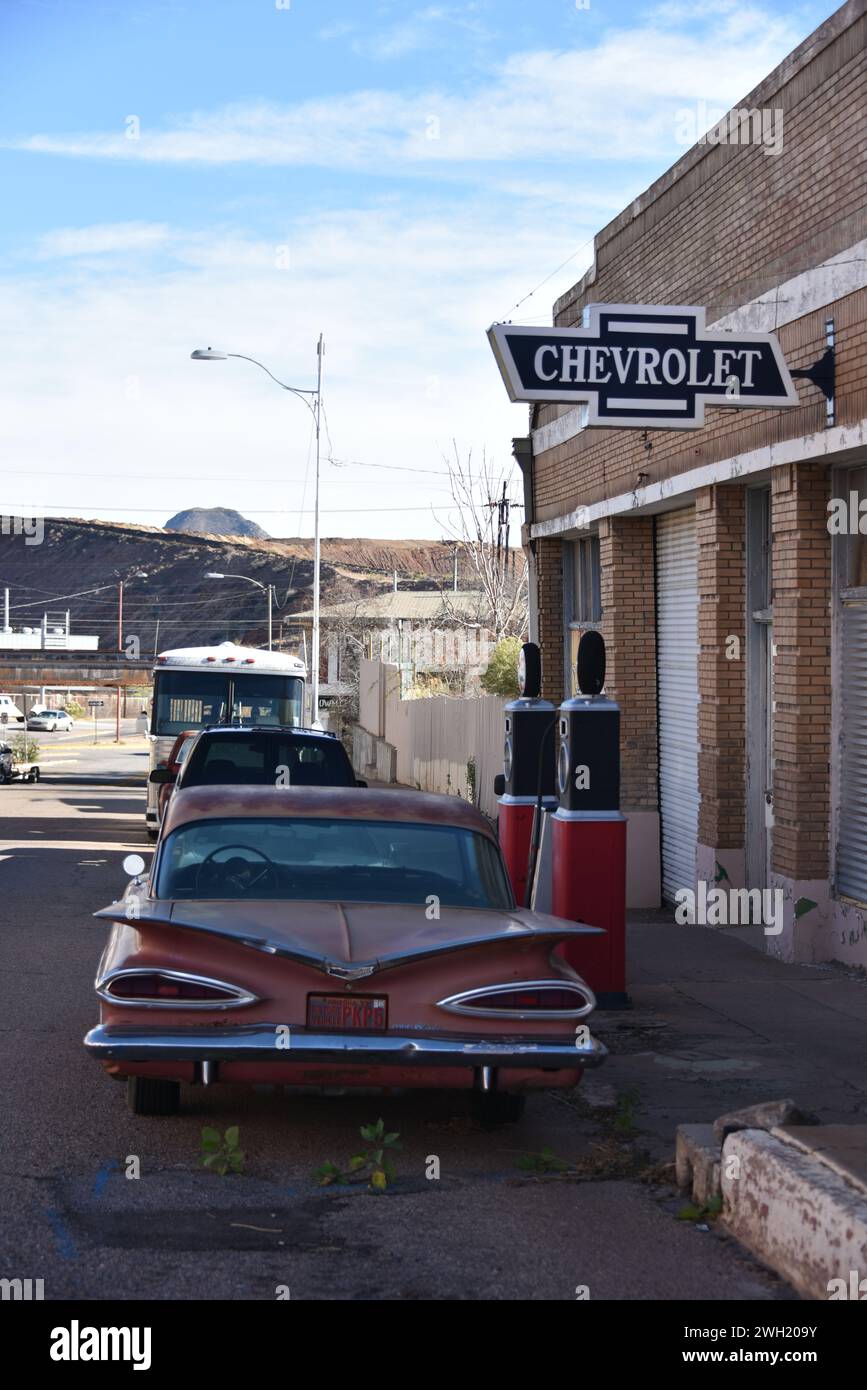 Vintage sprouse ritz store hi-res stock photography and images - Alamy