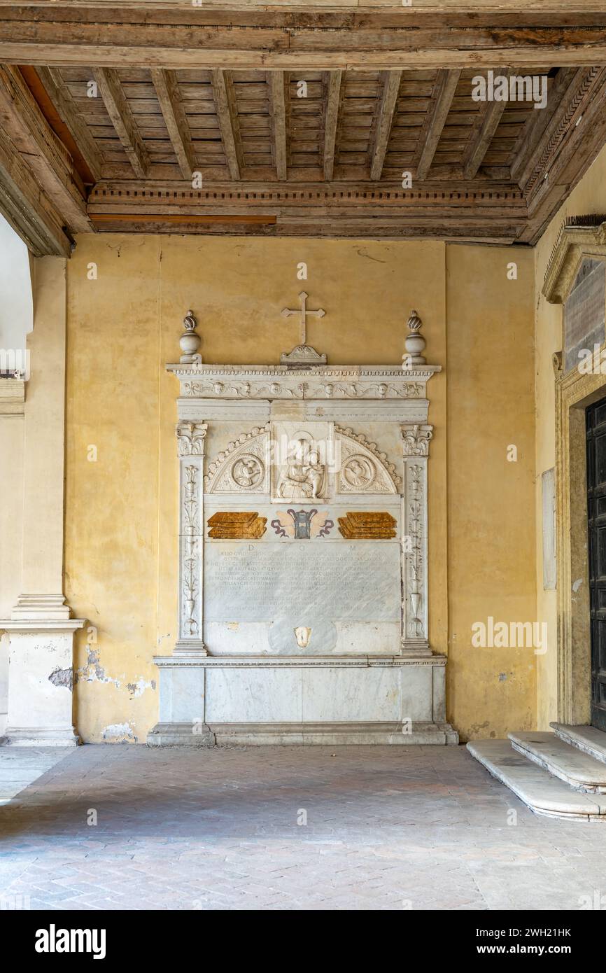 Old tomb carved inside wall of catholic church in Rome Stock Photo - Alamy