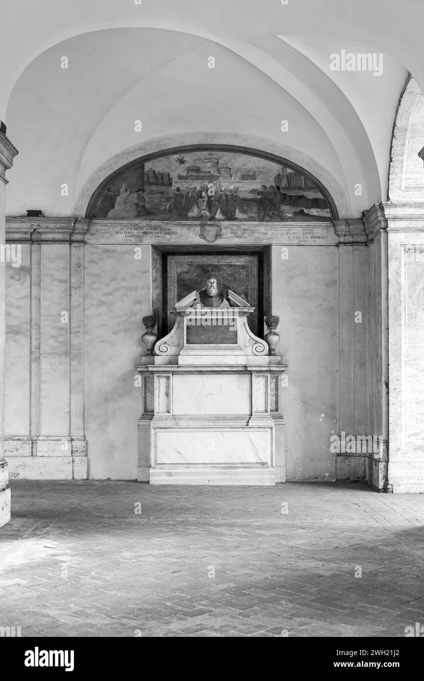 Medieval europe christian frescoes Black and White Stock Photos ...